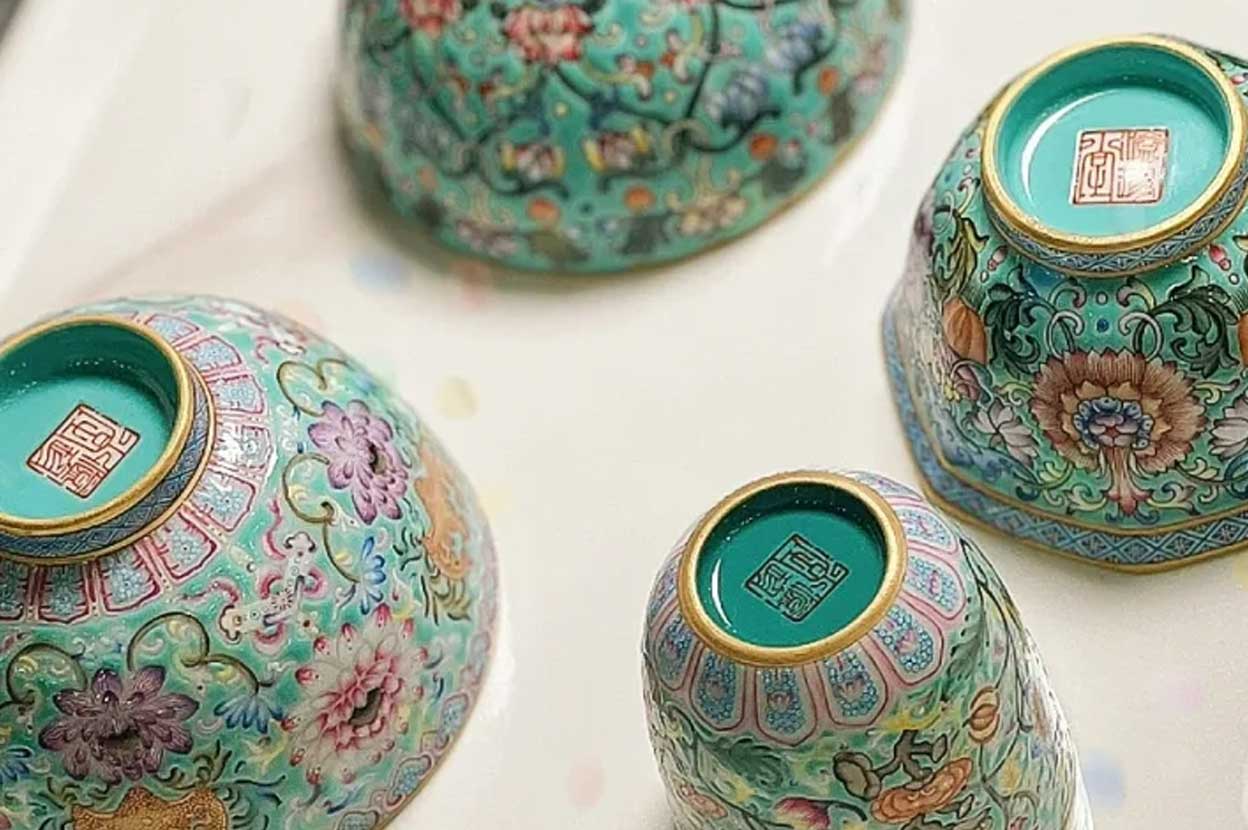 Enchanting Teatime: Embracing the Delight of Enamel Turquoise Tea Cups ...