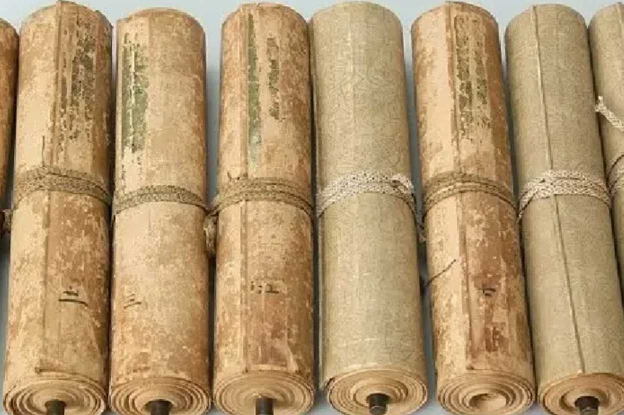 The Silk Scrolls of Emperors: A Profound Journey Through Imperial Port ...